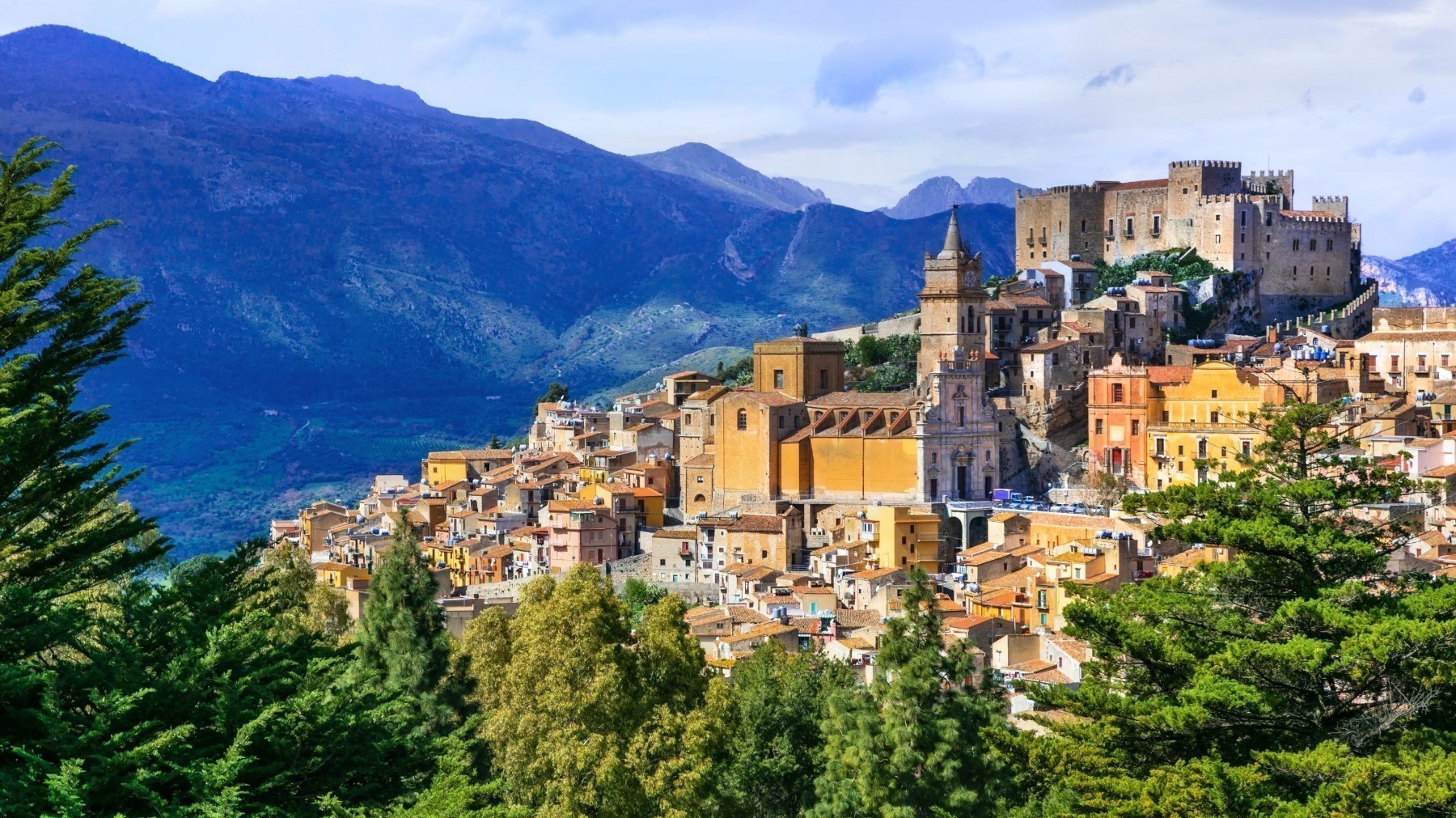 Storia e leggende del Castello di Caccamo | Guida Sicilia