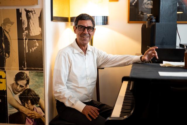 Salvatore Bonafede e il suo piano nella sala Lanza dell'Orto Botanico ...