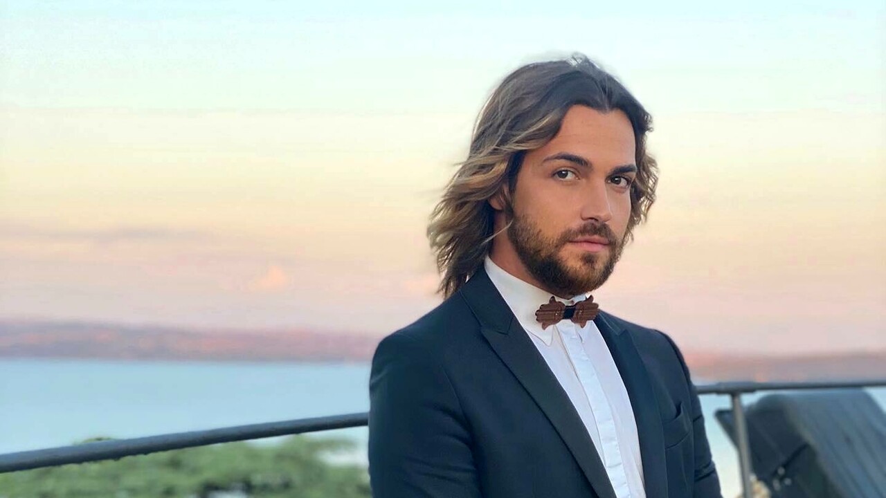 Valerio Scanu in concerto in piazza Piano a San Mauro Castelverde (Pa ...