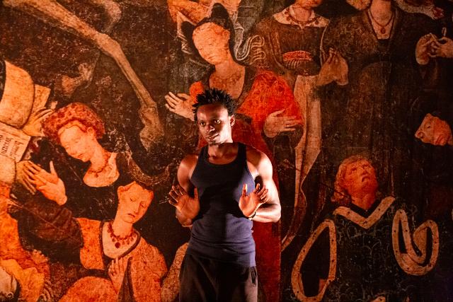 ''invisibili'' di Aurélien Bory. In prima assoluta al Teatro Biondo di ...