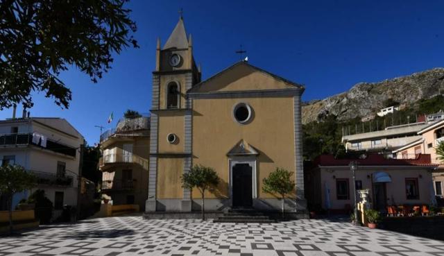 Una visita a Roccafiorita (ME), il paese più piccolo del Sud Italia ...