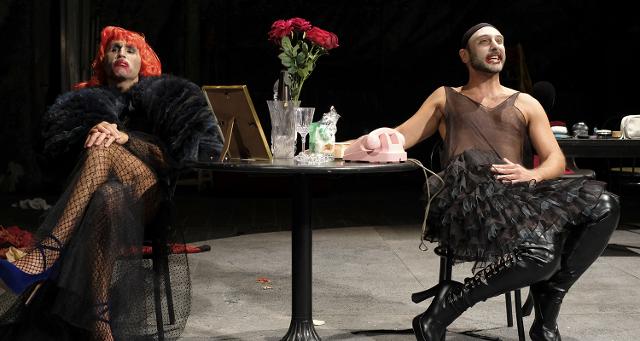 ''Le cinque rose di Jennifer'' di Annibale Ruccello nella Sala Strehler ...