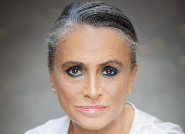 ''Di madre in figlia - Alchimia teatrale'', Guia Jelo protagonista al ...