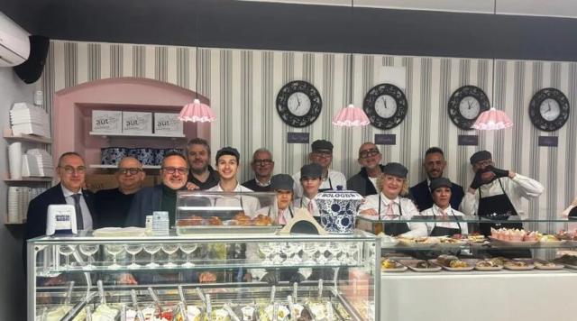 A Caltanissetta è stato inaugurato ''Cafè Aut'', il bistrot dell ...