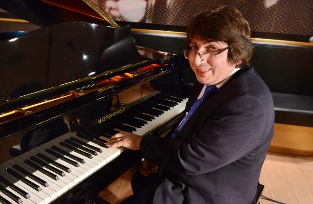 Ramin Bahrami e Jurek Dybał con i musicisti dell'Orchestra sinfonica al ...