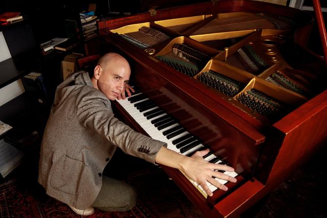 ''Piano in space'' di Sasha Lattuca ed Emil Petro alla Fabbrica 102 ...